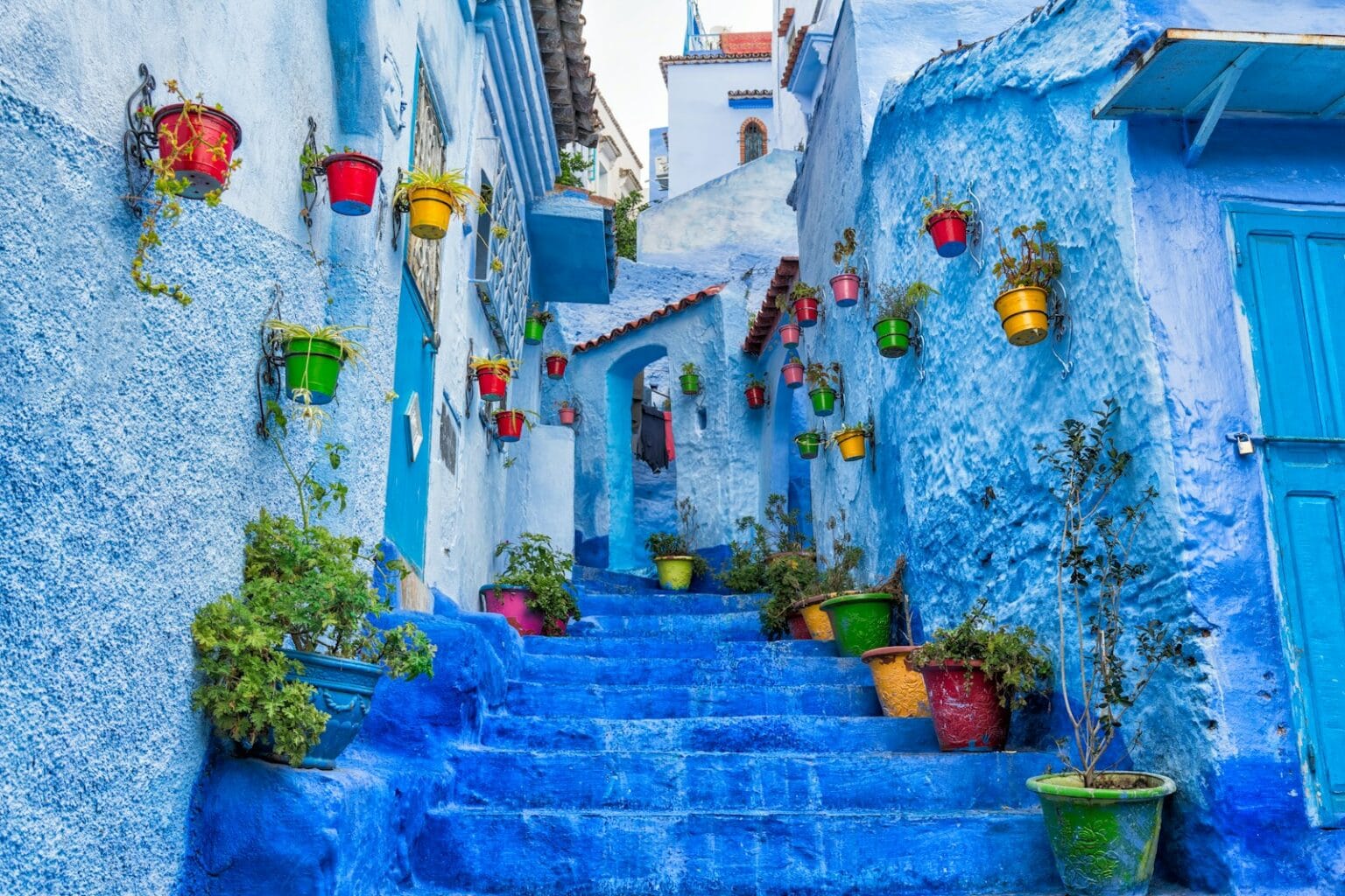 Moroccan People: 6 Surprising Facts About Their Daily Life